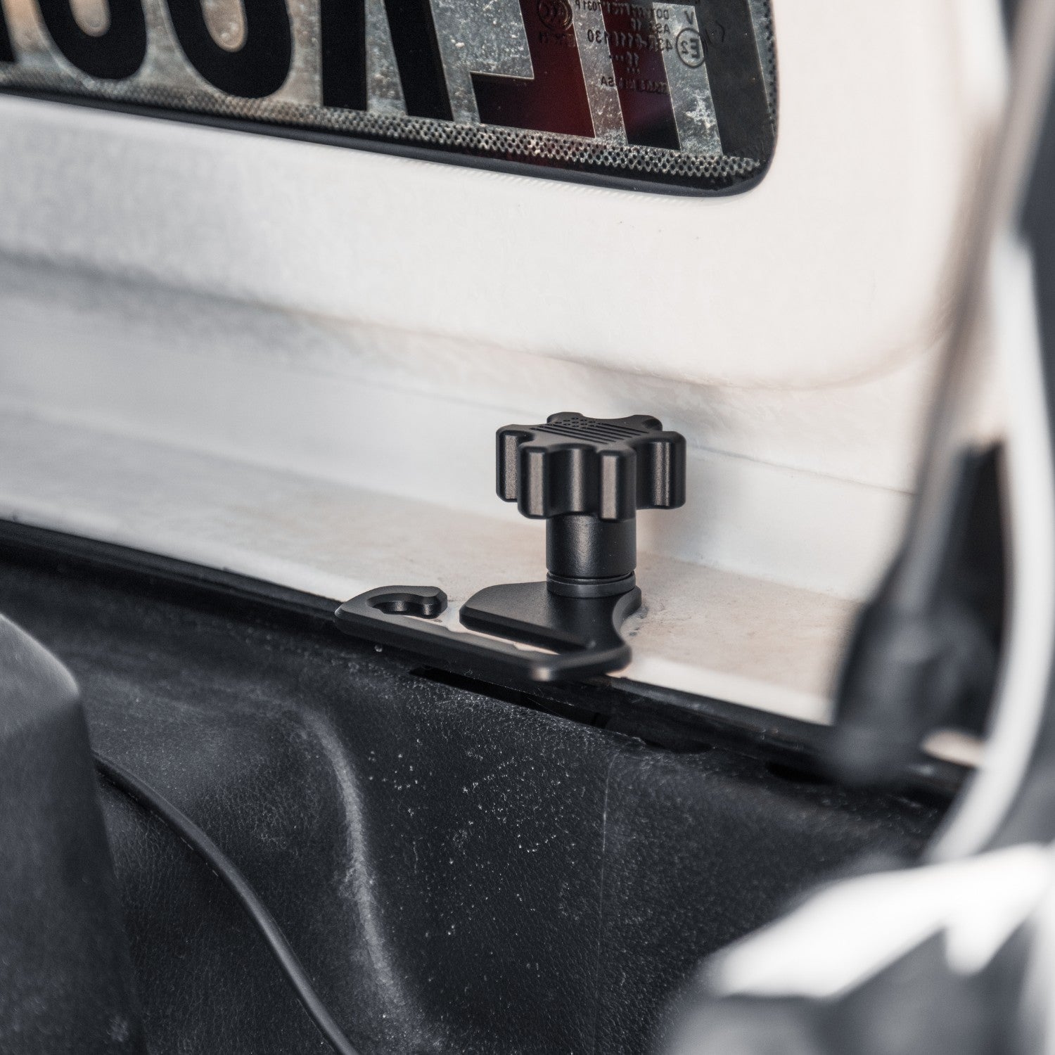 Quick Removal CNC Aluminum Hardtop Bolts with Tie-Down Anchors for Jeep ...